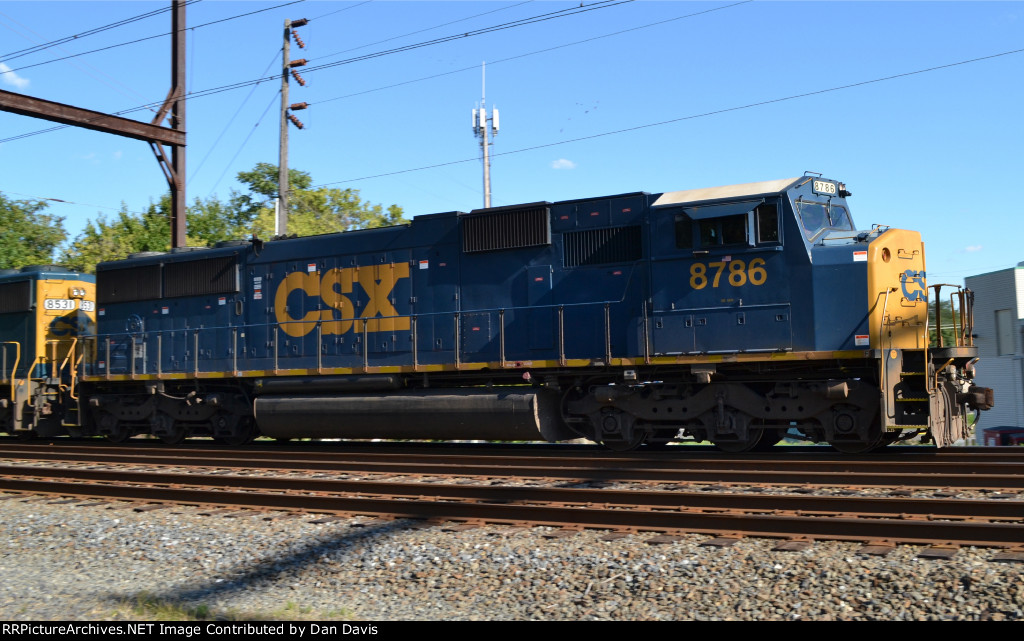 CSX 8786 Q439-09